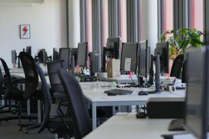 Prevenção de riscos na carpintaria e armação de aço NR18 | ISC Treinamentos